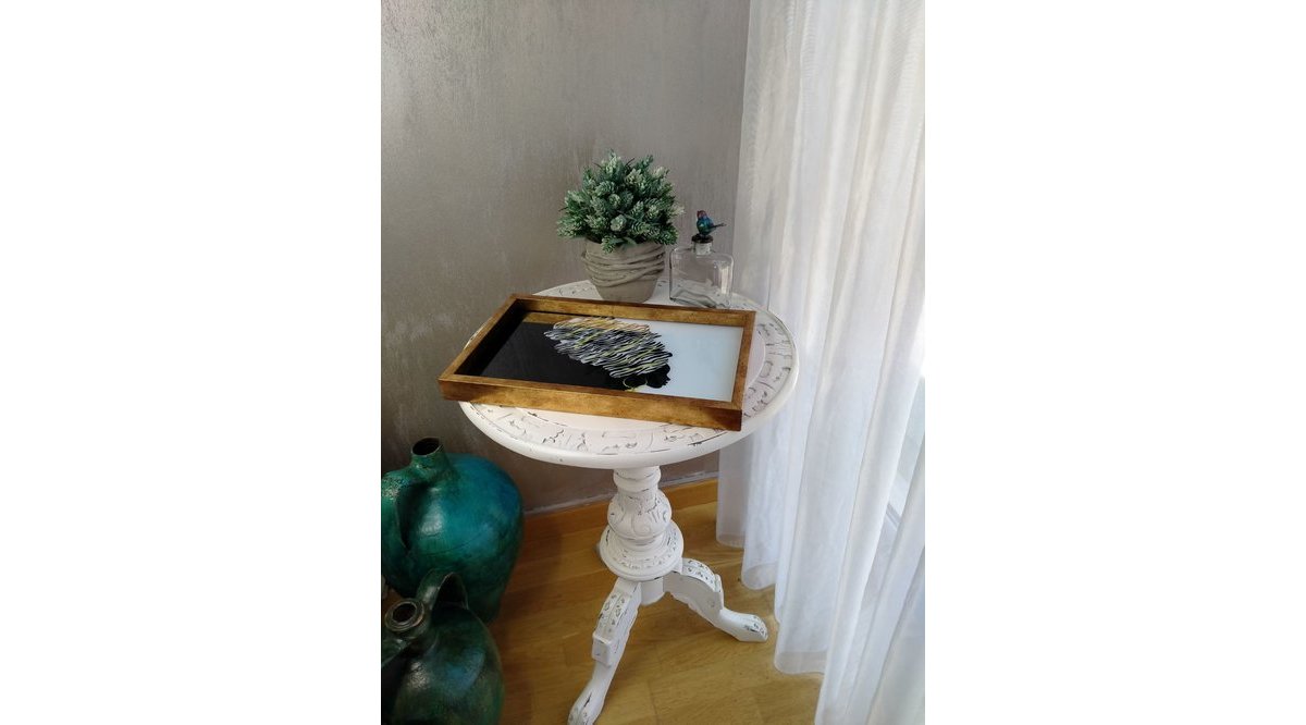 ARTE CASERO CAM BASKI AFRİKALI KADIN TEPSİ 22X37 CM FİYATI - Vivense